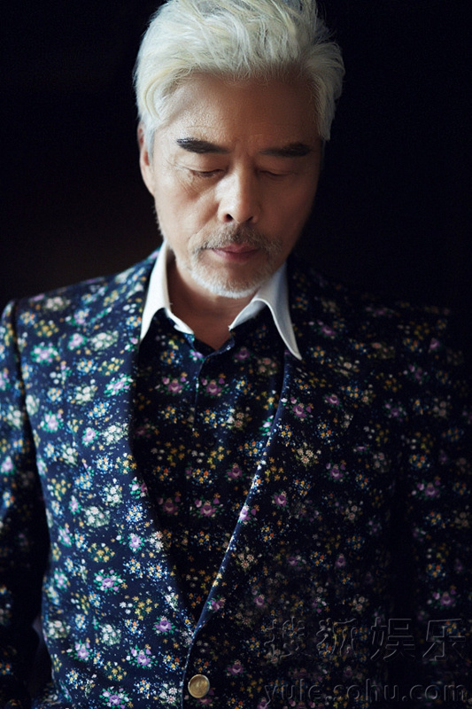 中国潮叔Vic利气质爆棚 粉丝疯狂要认干爷爷