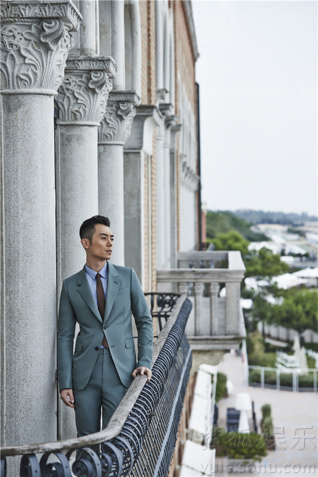 朱亚文欧洲写真曝光 展摩登绅士范儿十足