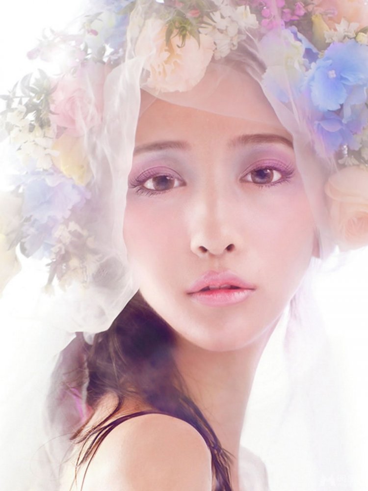 张亮《世界都市iLOOK》09年8月刊 Wandering Star高清大