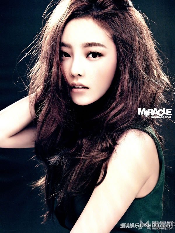 Kara成员具荷拉ELLE杂志写真 时尚魅力爆发