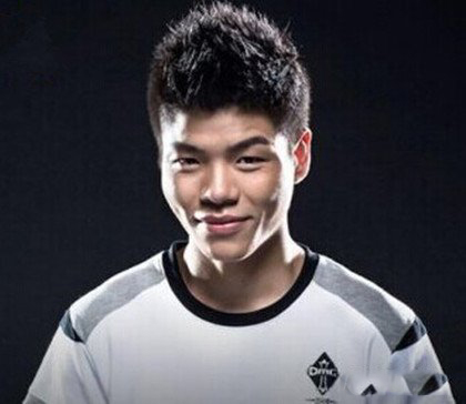 gogoing女朋友是谁？ 其背景及退役真相